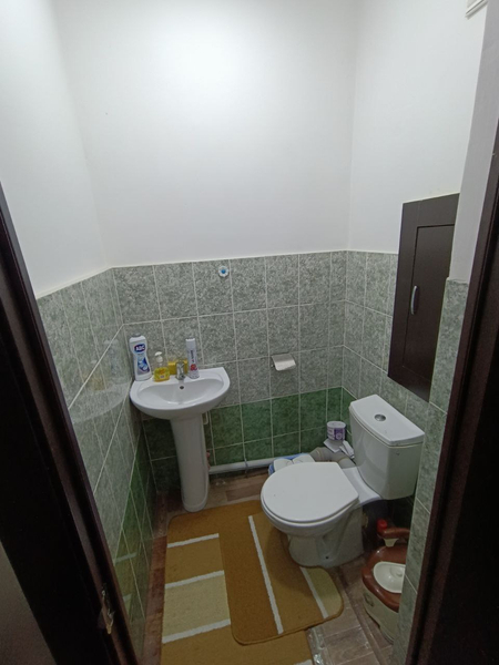 Yangihayot 1 etaj 3 xona 82kv