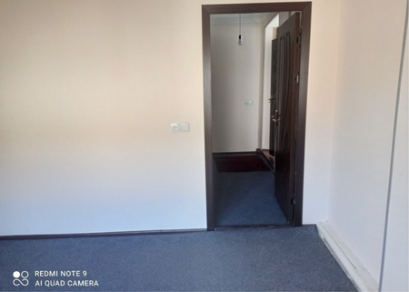 Arenda  qoyliq bozori yonida masib 7 da 2 xona 350$
