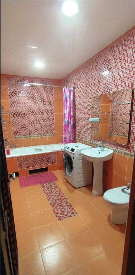(К128441) Продается 3-х комнатная квартира в Мирабадском районе.