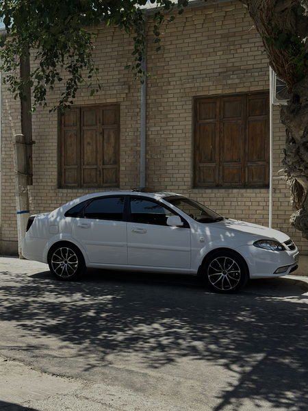 Diska sotiladi R17 205/50
