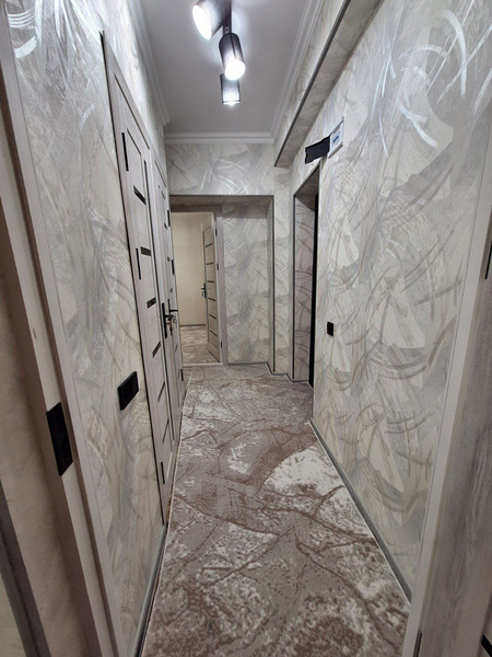 Yunsobod 4 kv  2/4/4/ 54m2 Moljal Yunsobotiski krug Avtosalon
