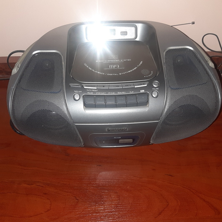 Портативная CD-стерео система Panasonic