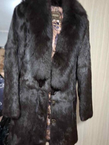Шуба из натурального меха нутрия