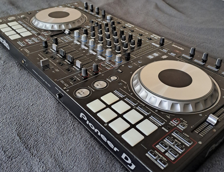 DDJ SZ2 sotiladi !!!