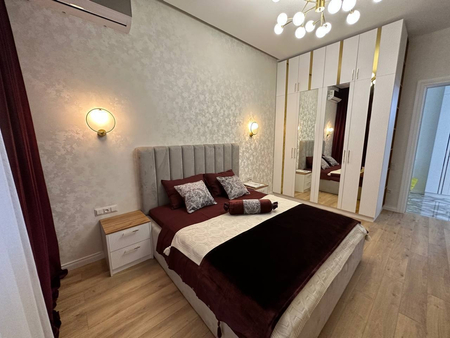 Продается 2х ком. квартира, ЖК NEG MIRZO ULUGBEK, ор-р:Буз базар, 64м2