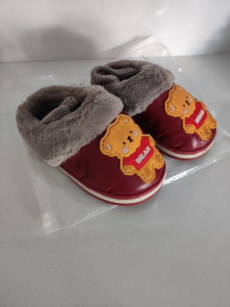 Qiz bolalar oyoq kiyimi