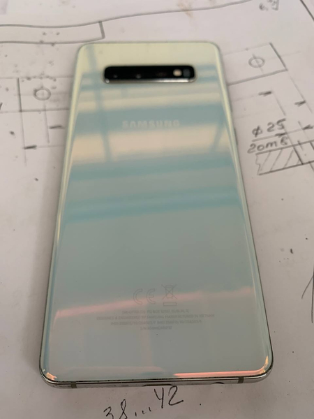 Samsung S10+ 8/128  vetnam