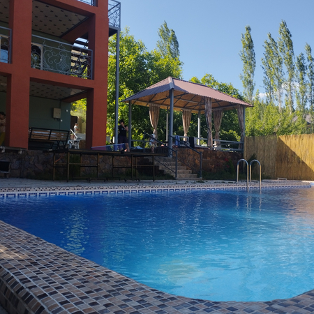 Дача в горах сдам в  аренду! Dacha!