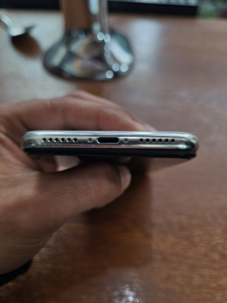 Iphone x xotira 256 yomkus 92 ekran almawgan original ekran qoyilgan
