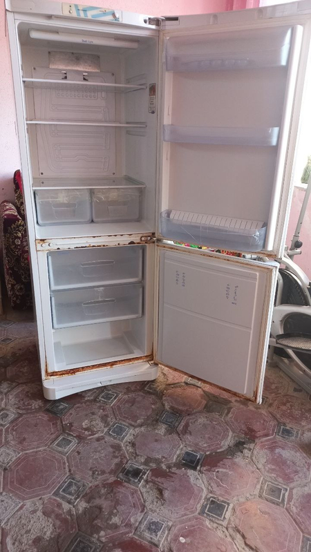 Холодильник Indesit