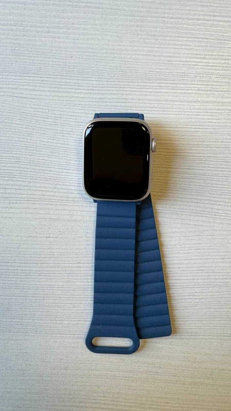 Срочно продаётся Apple Watch 9/45 mm