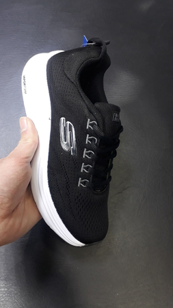 Skechers Air-Cooled Memory Foam®.