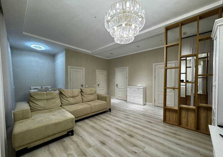 Сдаётся 3х ком. новая квартира