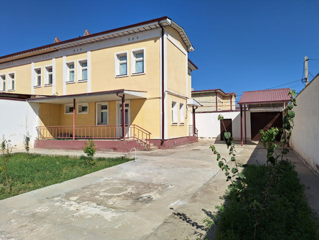 Коттедж сотилади 4 сотихли