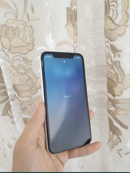 Iphone xr white 64 talik