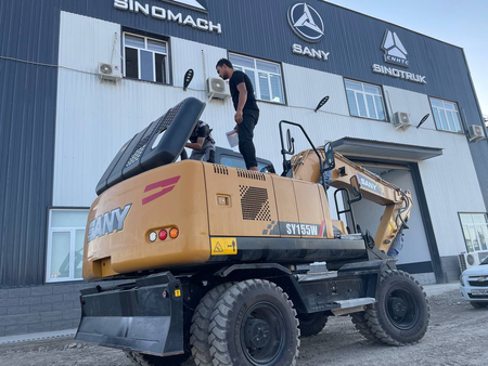 ЭКСКАВАТОР МИНИ Колёсный SANY SY155W 
ковш 0,21 m3
Тошкентда таййор