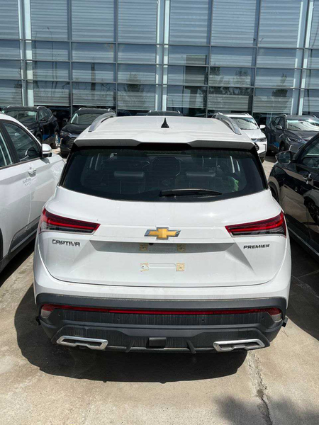 Orient Leasing Captiva avtomobili