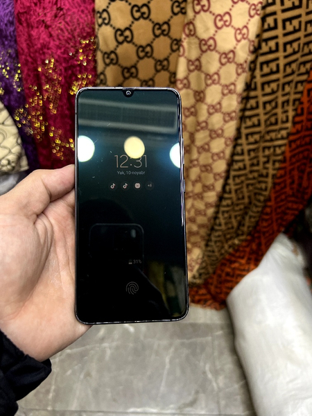 Galaxy A90 5G xotira 128gb holat yaxsh