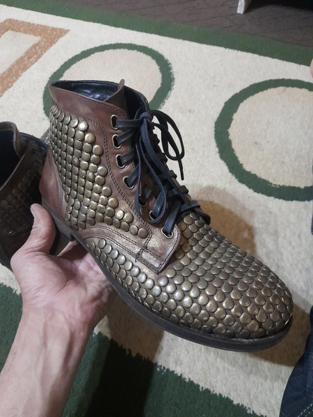 Сапоги Dolce Gabbana made in Italy.