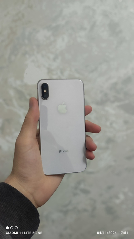 iPhone x   64 gb