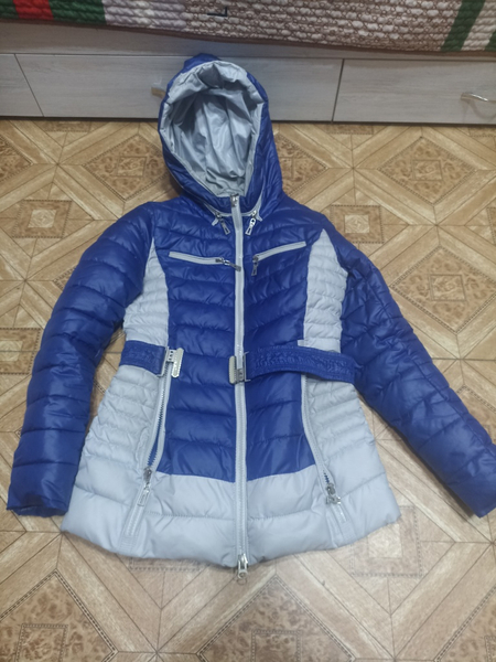 Продается зимняя куртка хб размер 225000