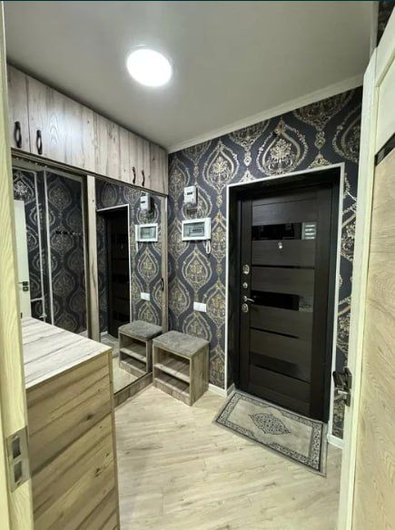 Квартира на ШРуставелли 2в3/2/4  с мебелью техникой ремонт хороший