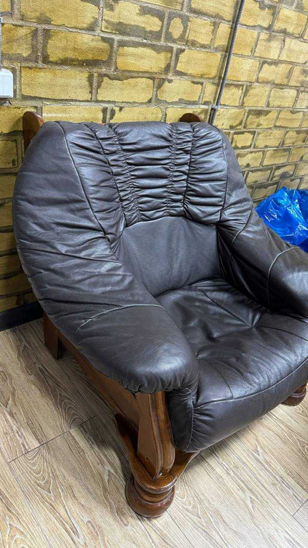 Продам кожанный диван кресло