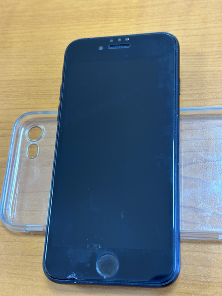Iphone SE 2020 sotaman yoki obmen iphone 11 proga doplata qlaman