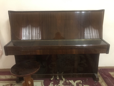 Pianino “Элегия” + стул