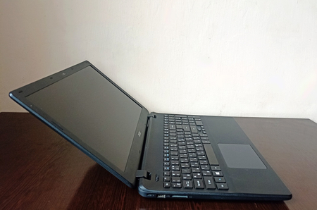 Acer noutbuk sotiladi 4/500 gb