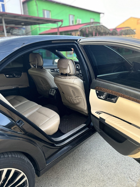 Срочно продаётся Мерседес бенц w222