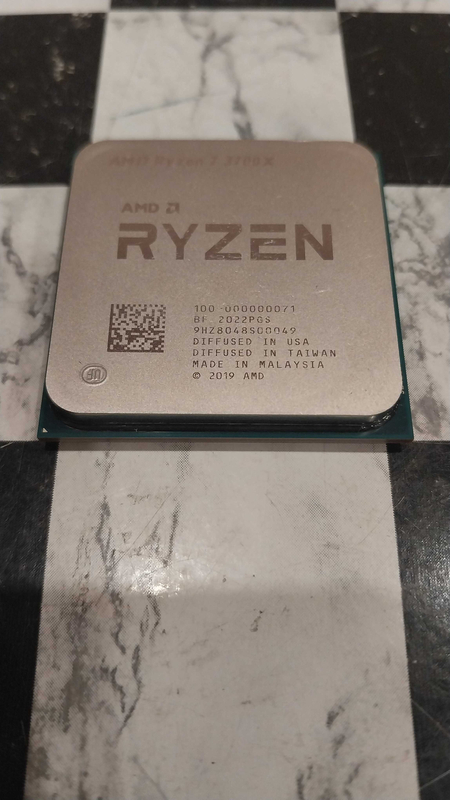 Процессор AMD Ryzen 7 3700X. Box из США. 8 Ядер, 16 Потоков. Сокет AM4