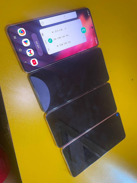 Samsung S21 8/256gb