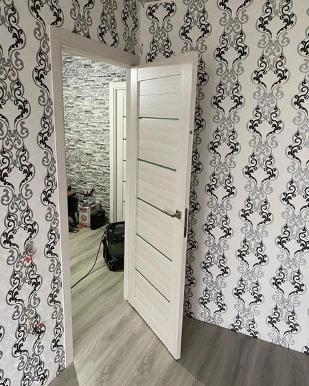 Установка межкомнатных дверей