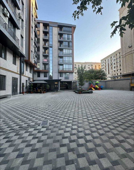 Продается квартира 3/2/8 в Яккасарайском районе