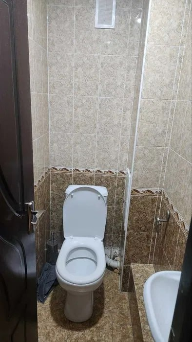 Чиланзар 13 квартал 4/1/5 Кирпичный дом, балкон 2*6,площадь 76м²