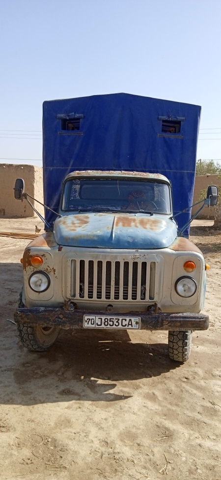 Gaz 53 sotiladi xolati zur