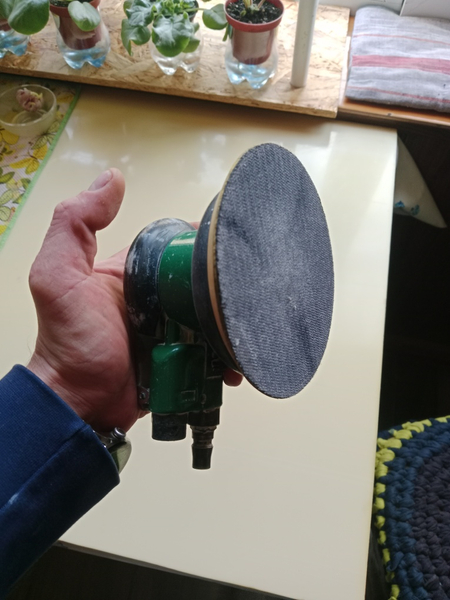 Продам орбитально шлифовальную машинку
