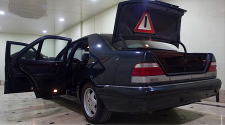 Mercedes-Benz S-class W140 S320