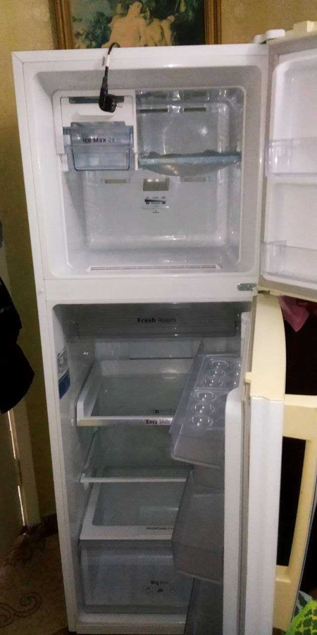 продается холодильник Самсунг