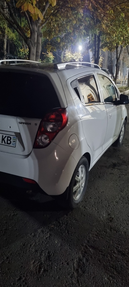 Spark sotiladi 2 pazitsa