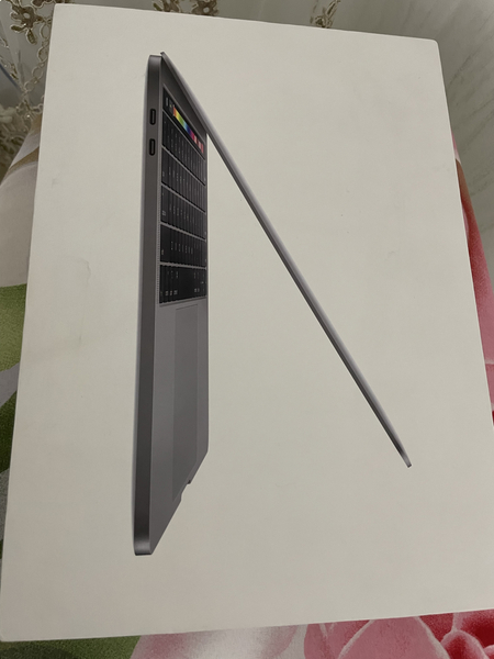 Macbook pro 2019 i5 ideal yangi