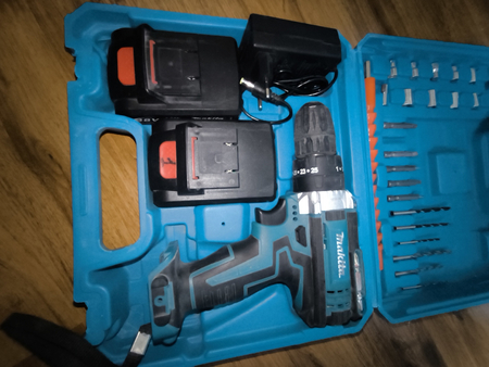 Продам Шуруповерт Makita. В отличном состоянии