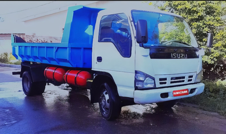 ISUZU samasval sotiladi