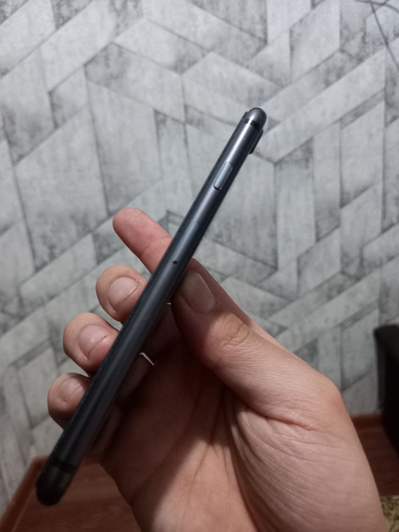 Iphone 8 с гарантией 256 гб
