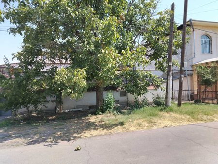 Продаю участок, дом, землю под застройку.