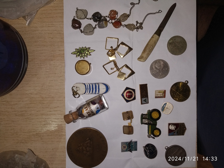 Продам манеты разное
