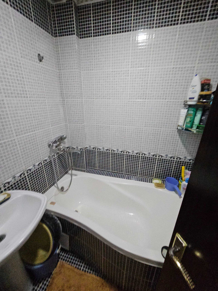 3 xonali 72m² +podval 1-qavat uy sotiladi.