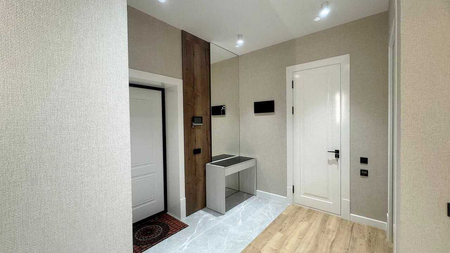 АРЕНДА 2х комнатная. ОЙБЕК круг, GRAND Mir Hotel