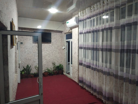 Zalinida srochna 3 xonali uy ijaraga beriladi narxi 250 y.e